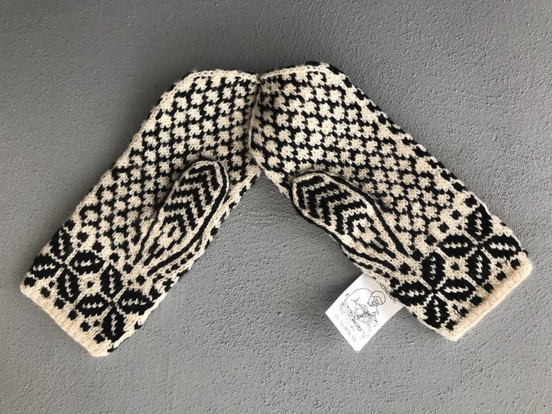 Norwegian Wool Gloves Hand Knitted Nordic Mittens Handmade Woolen ...