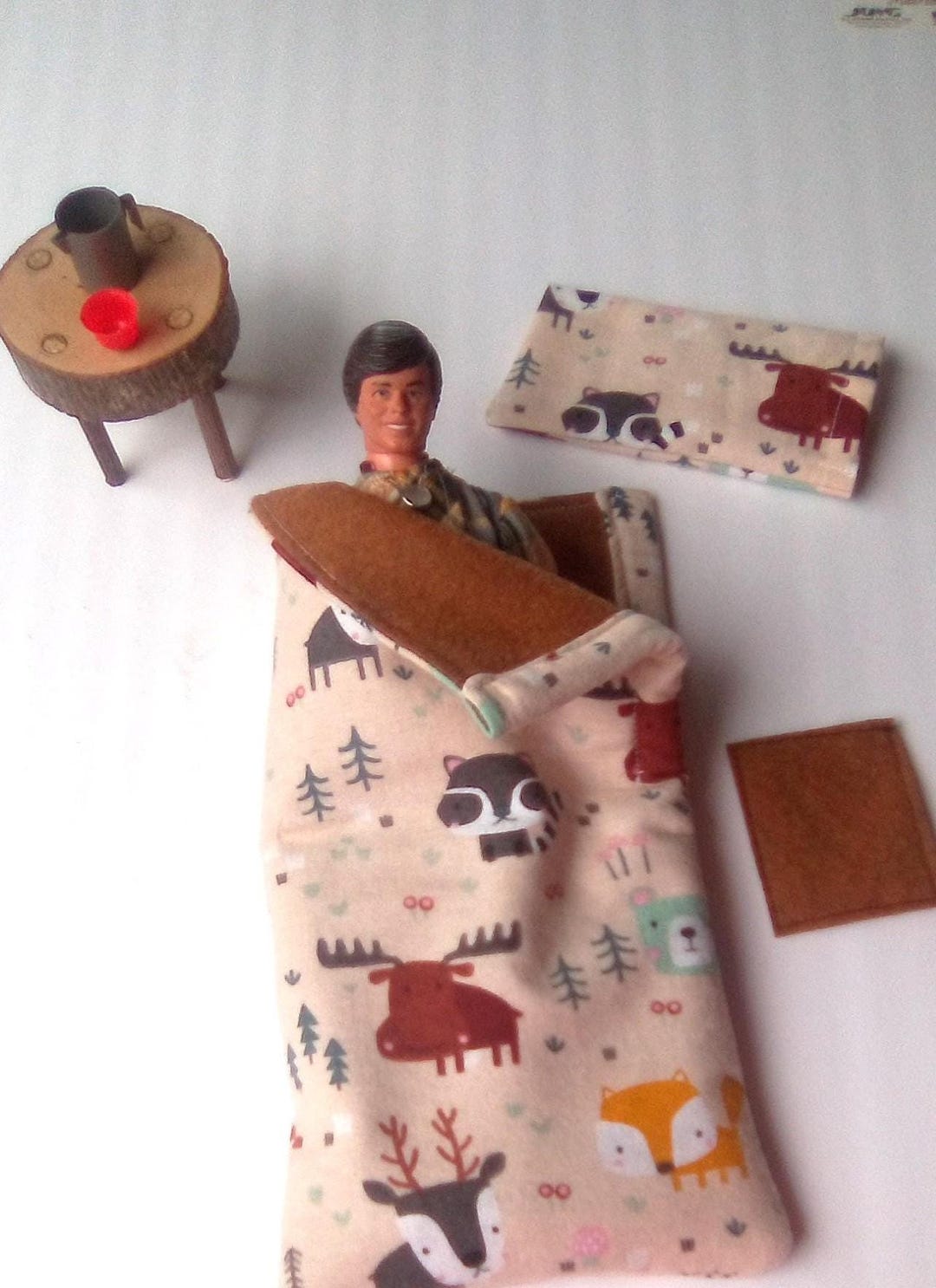 Valentine Toys SLEEPING BAG Set for Your Fashion Doll: Woodsy-animals ...