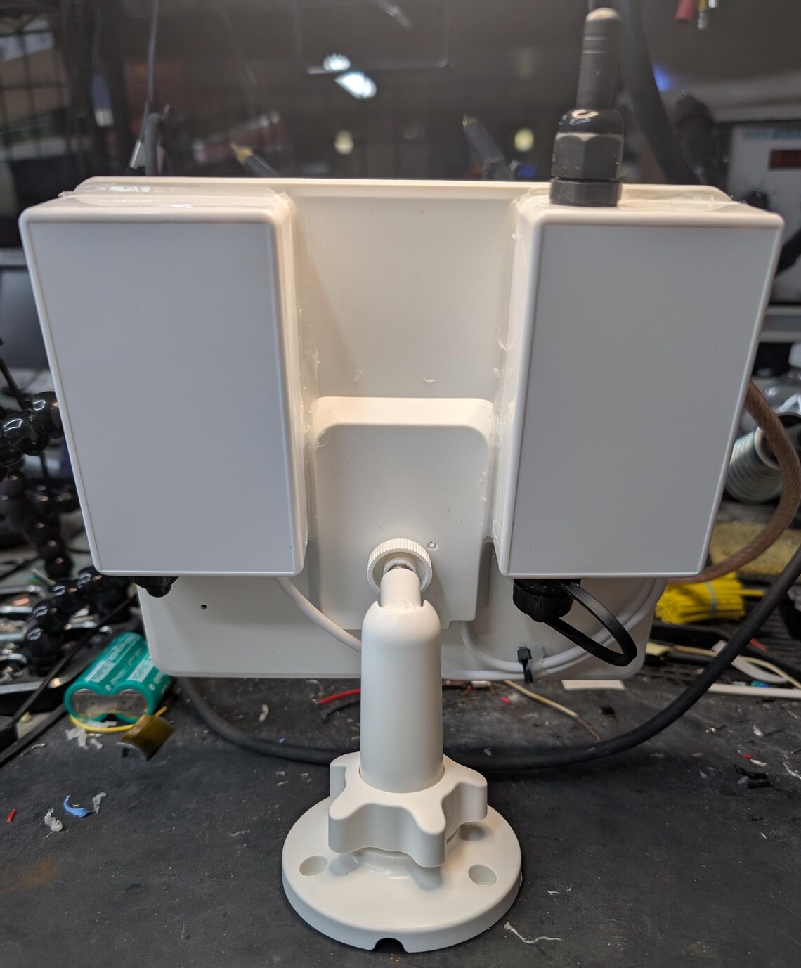 Low Profile / Covert Solar Meshtastic Repeater W/ GPS & 10,000mah ...