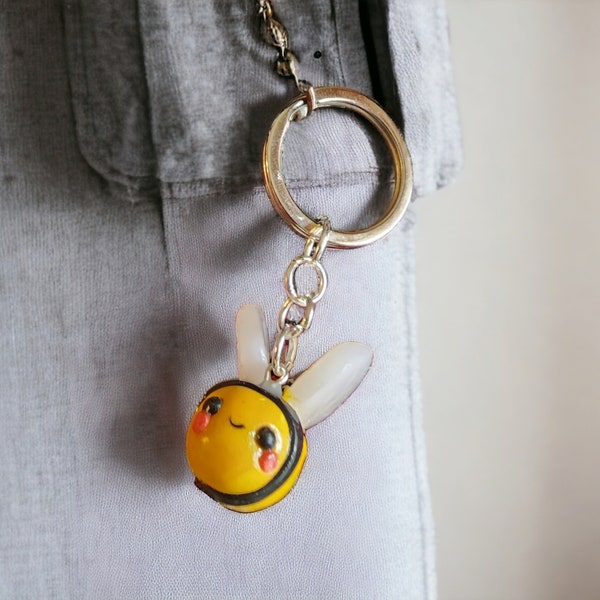 Bumble Bee Keychain - Etsy
