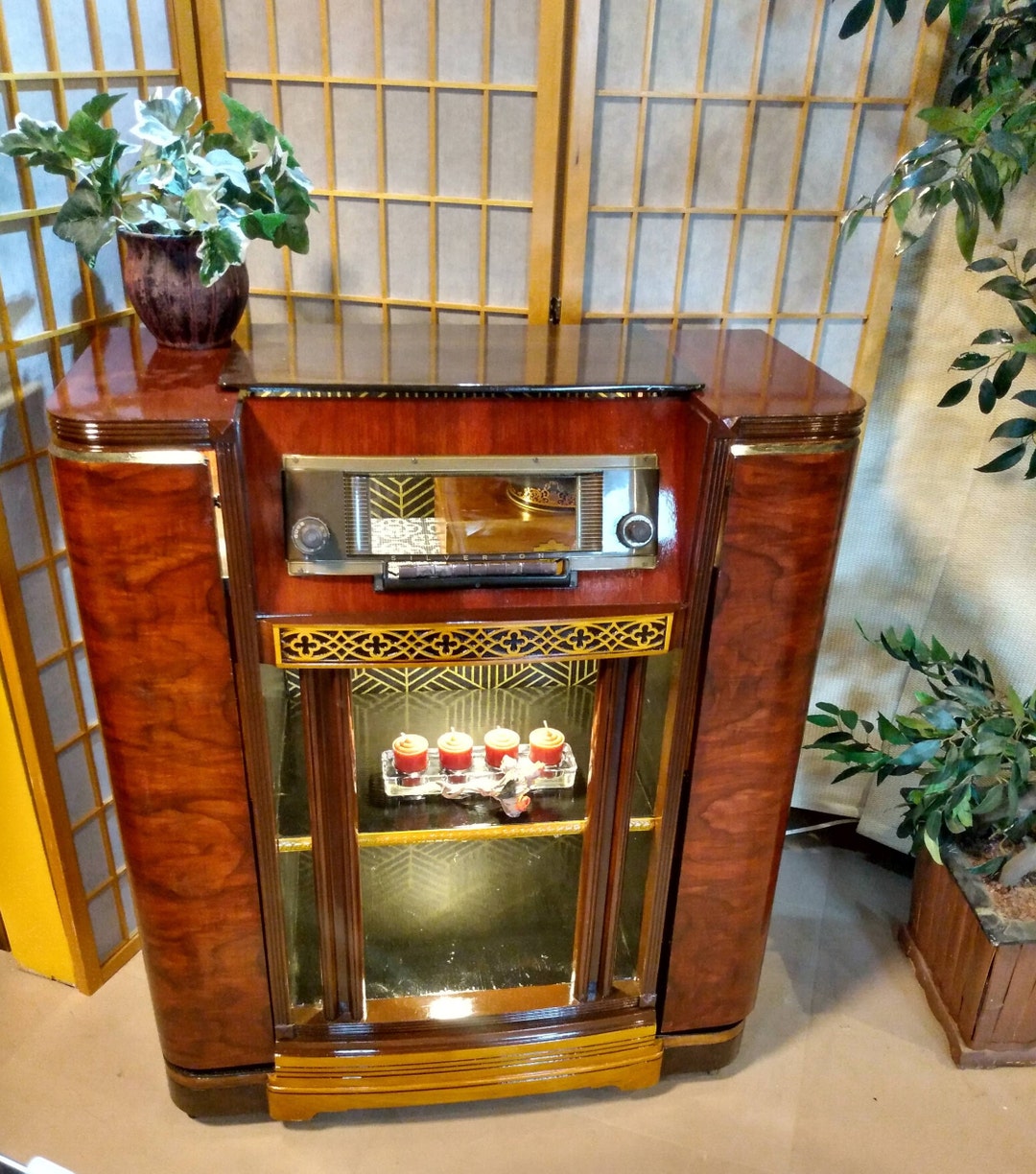 Vintage Silvertone Radio Cocktail/wine Cabinet, Lighted. Antique 1940's ...
