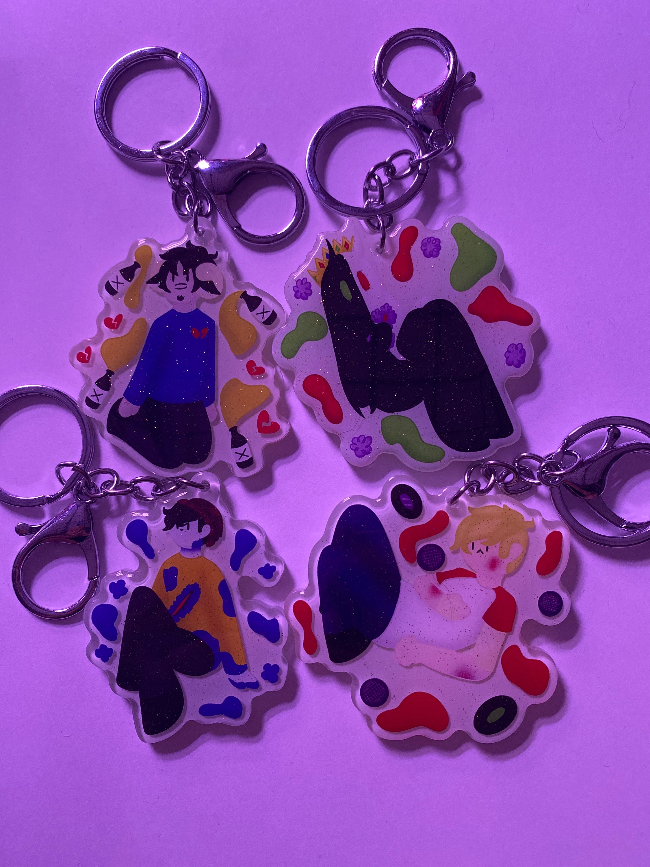Glow-in-the-dark DSMP Ghost Keychains - Etsy