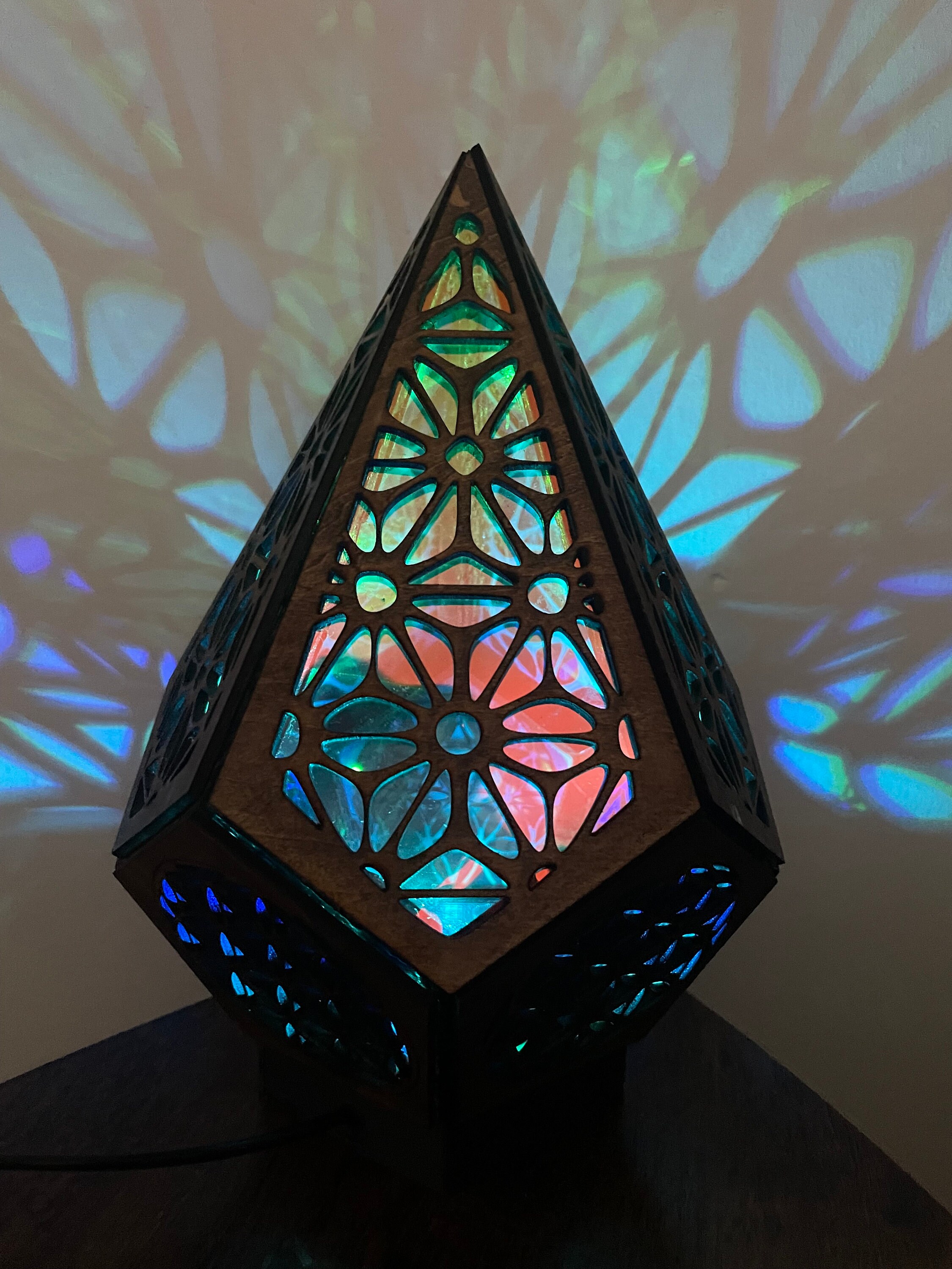 Wooden Flower of Life Shadow Lamp - Etsy