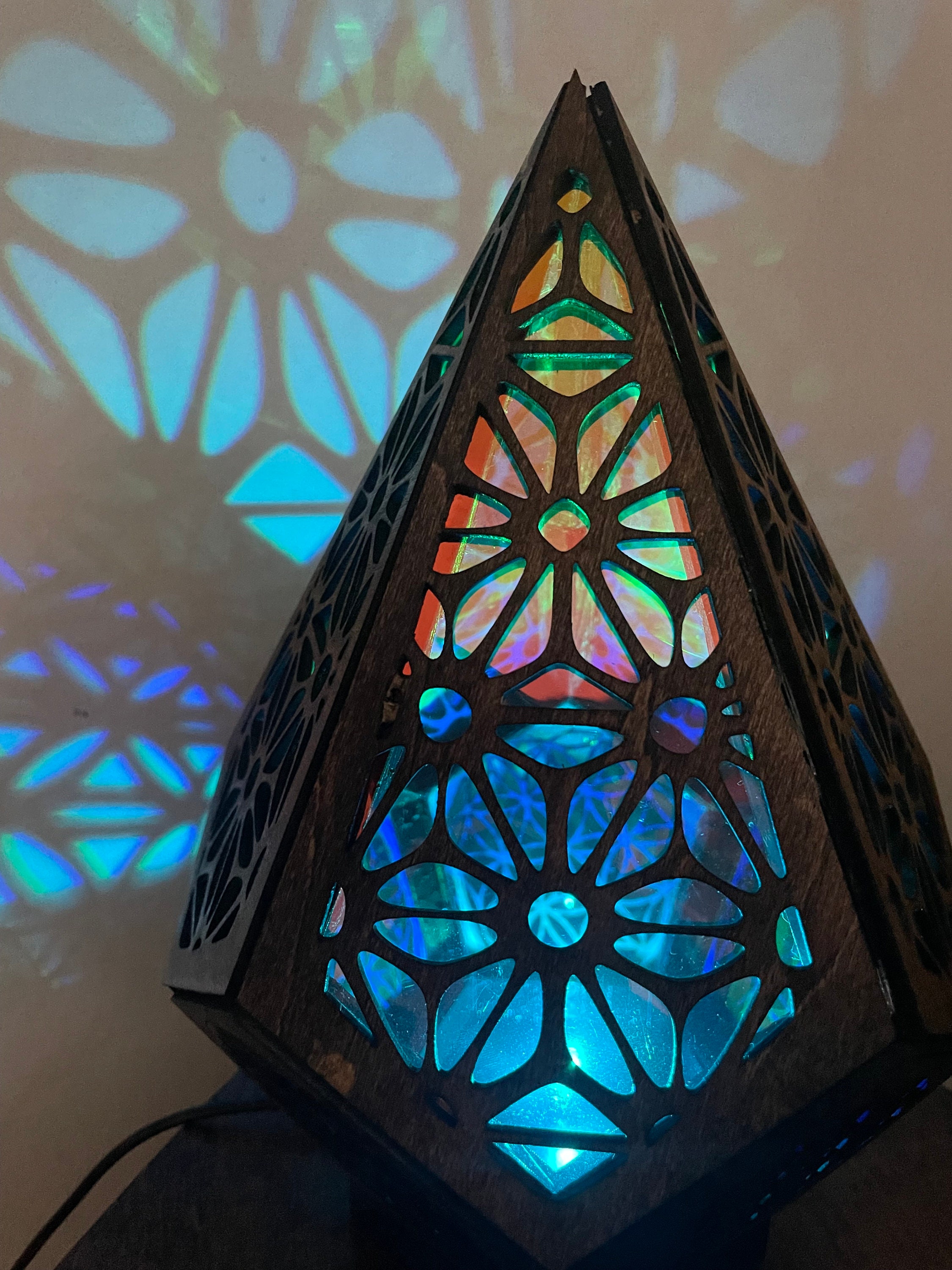 Wooden Flower of Life Shadow Lamp - Etsy