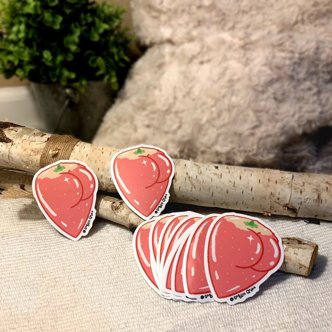 Strawberry Thicc Cakes - Etsy