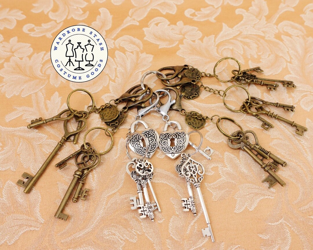 Large Size Key Set Pirate Dungeon Old Fashioned Keys Metal Ring ...