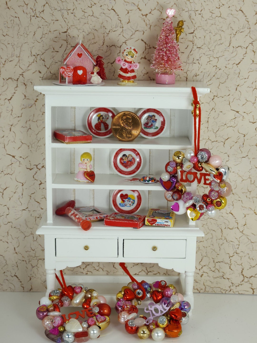 Dollhouse Miniature Valentines Day Wreath 1 12 Scale Vintage Ornament