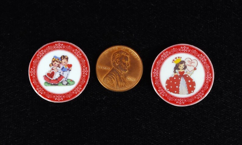Dollhouse Miniature Valentines Day Plates Set Of 2 1 12 Scale Vintage