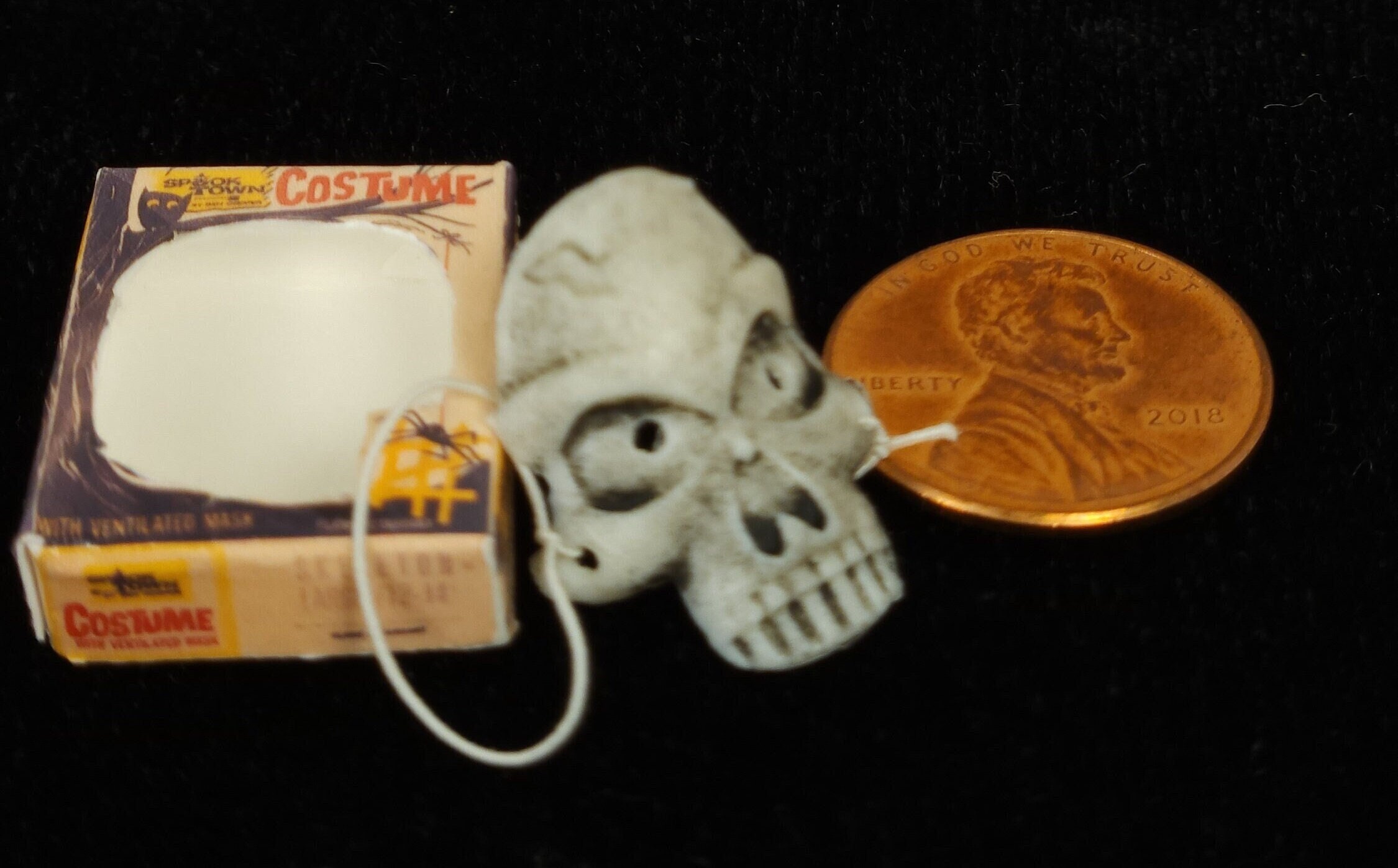 Miniature Halloween Skeleton Costume Box With Skull Mask - 1:12 Scale ...