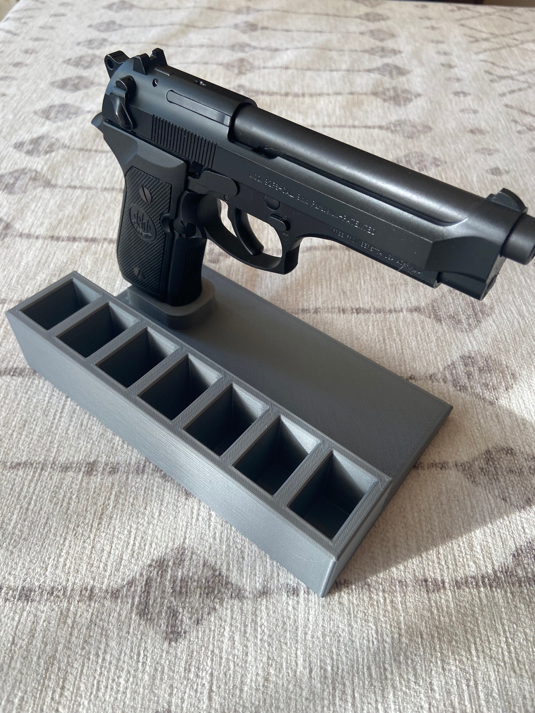 Beretta 92FS M9 9mm Gun Stand and Magazine Holder, WWW.TRAVMFG.COM ...