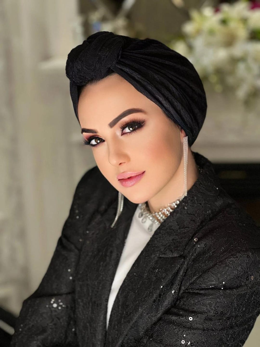 Damen-Turban aus schwarzer Spitze elegant und schick für alle Anlässe ...
