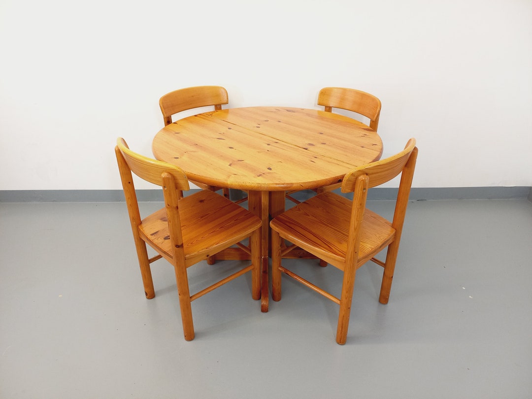 Suite of a Round Table With Extension and 4 Vintage Pine Chairs From ...
