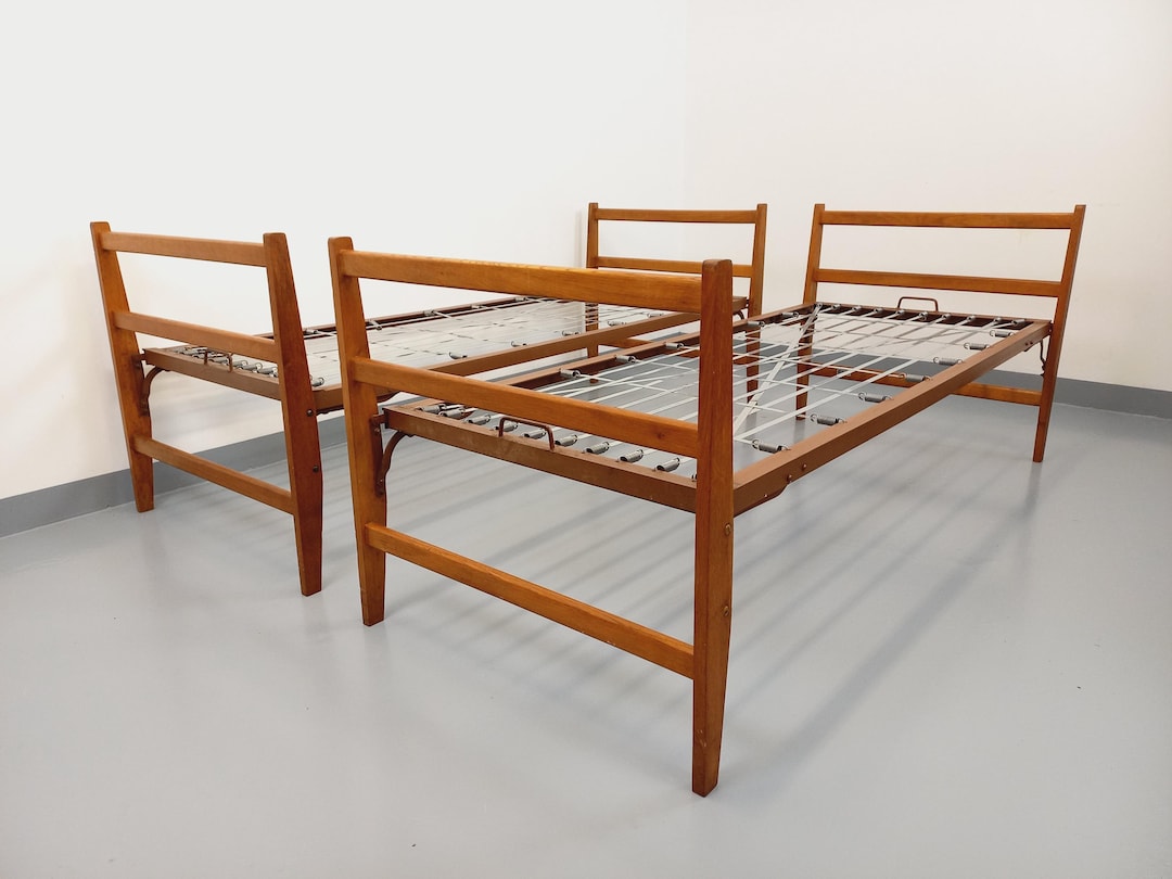 Pair of Vintage Stackable Daybeds in Oak and Metal From the 1960s - Etsy