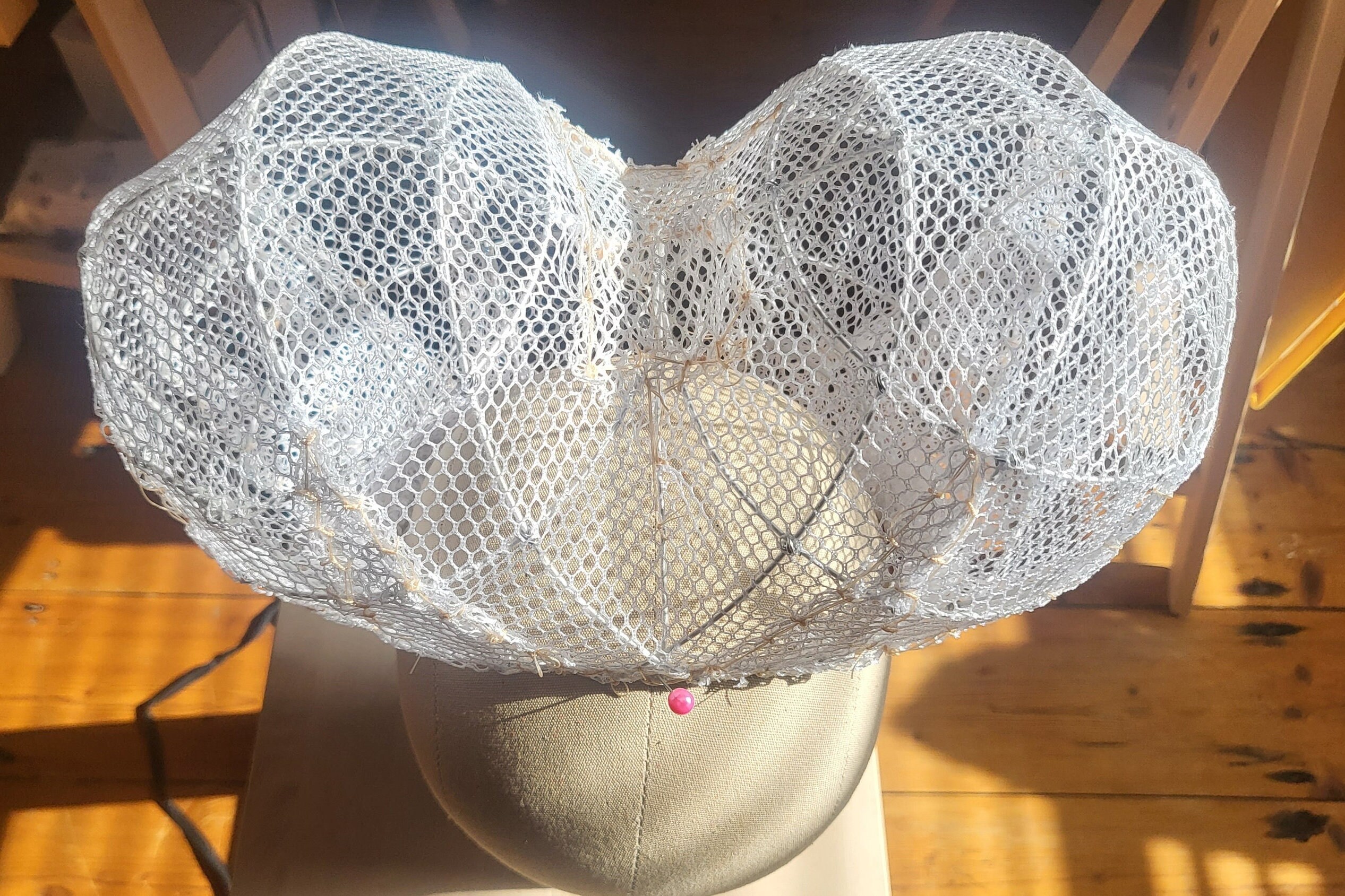 Heart-shaped Wig Cage Elizabethan/ Hocus Pocus/ Queen of Hearts - Etsy