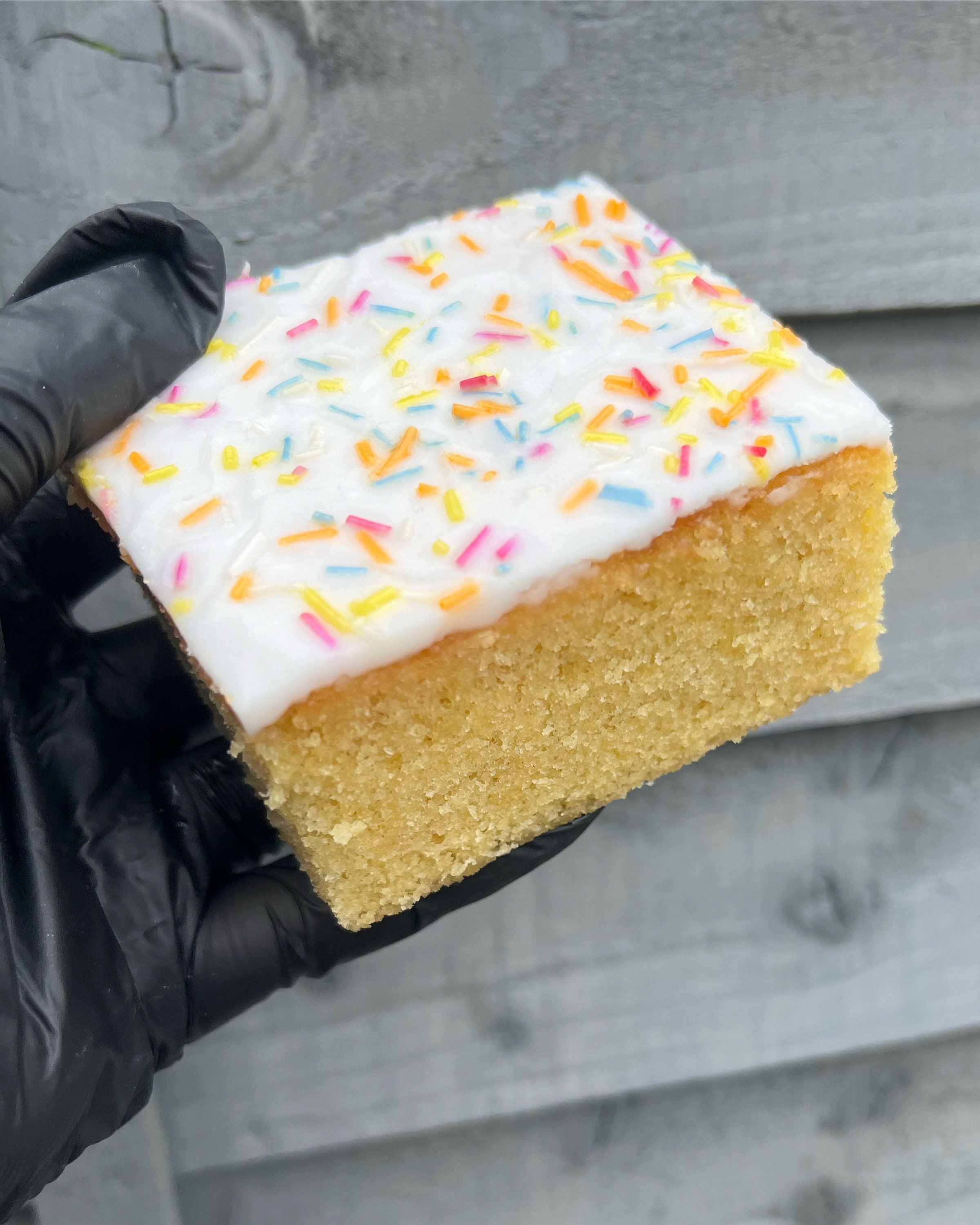 Large Old School Cake, Old School, Postal Cake, Birthday Cake, Postal ...