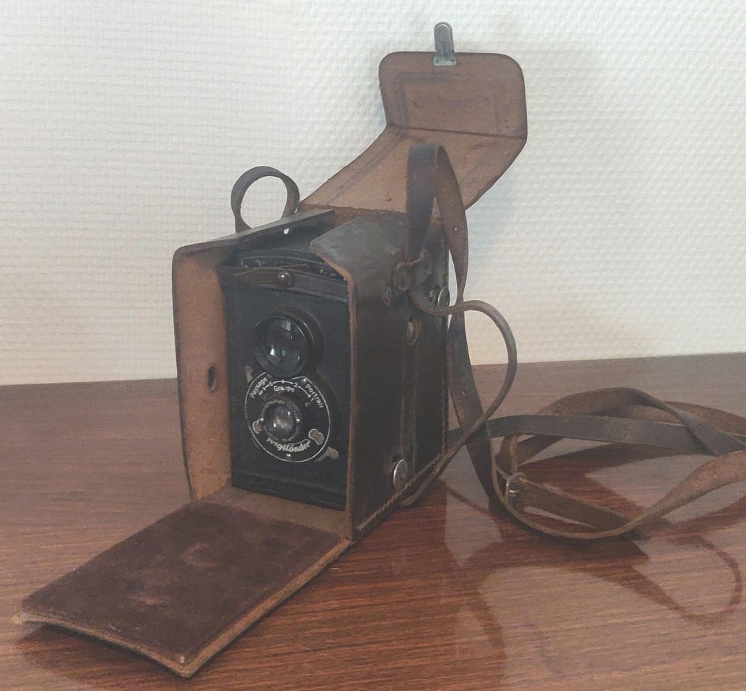 Old Voigtlander Brillant Camera. 1930s. Good Condition. With Case and ...