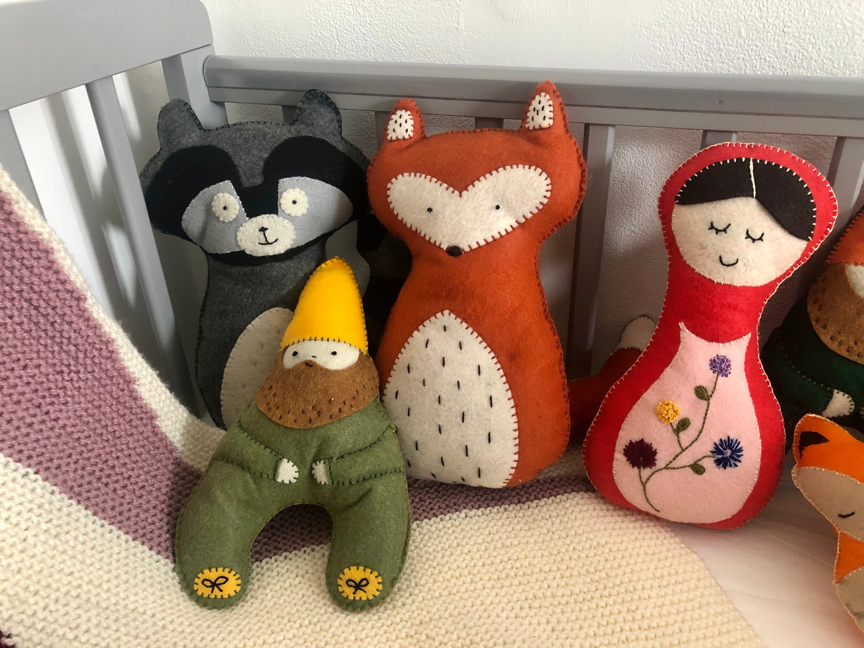 PDF Pattern & Tutorial Embroidered Felt Doll Felt Dolls Easy - Etsy