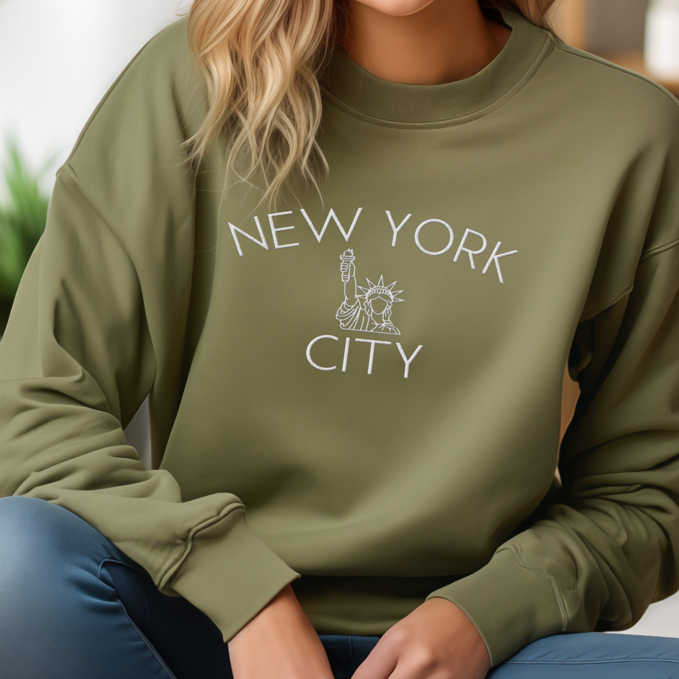 New York City Embroidered Sweatshirt, NYC Statue of Liberty Sweater ...