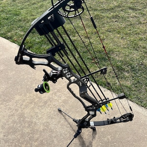 APA Bow Stands - Etsy