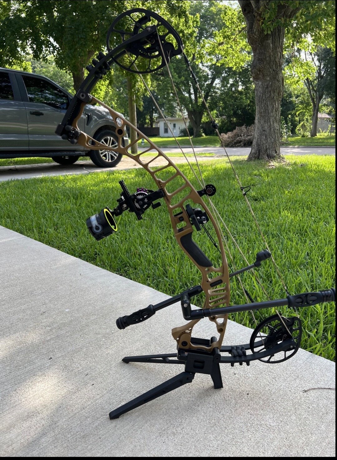 Hoyt Bow Stand - Etsy