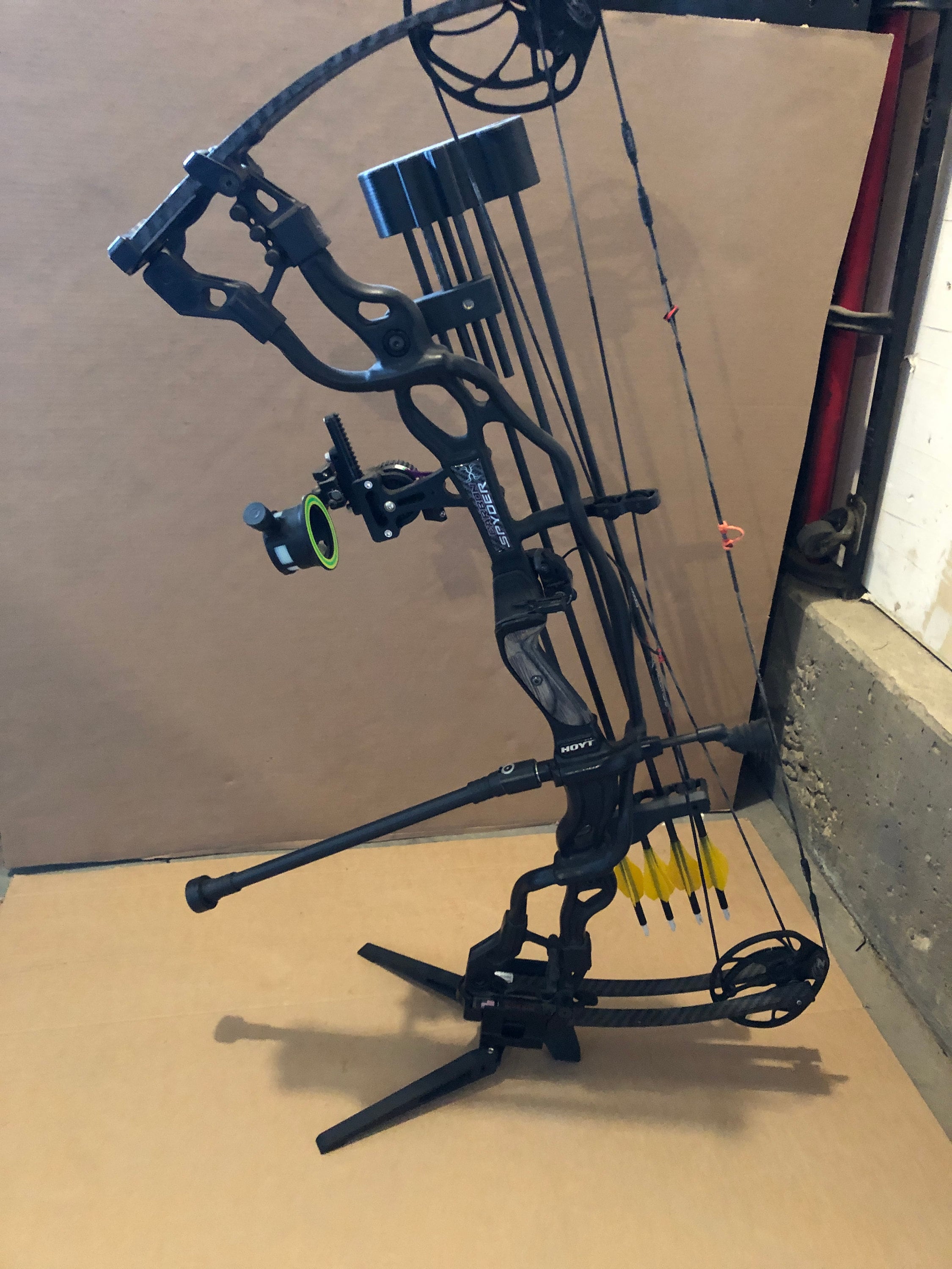Hoyt Bow Stand - Etsy