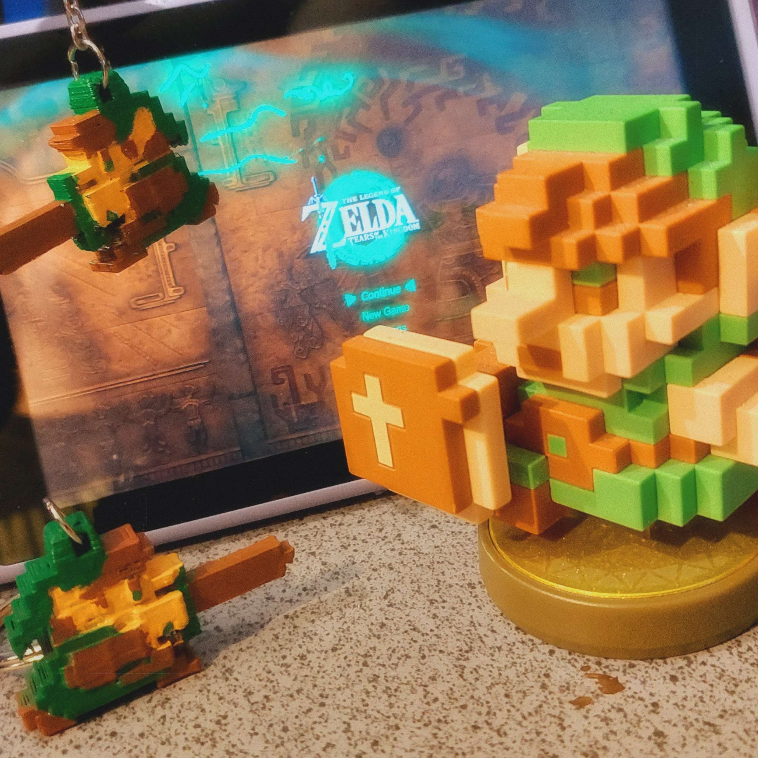 The Legend of Zelda Link 8-bit Voxel Keychain - Etsy