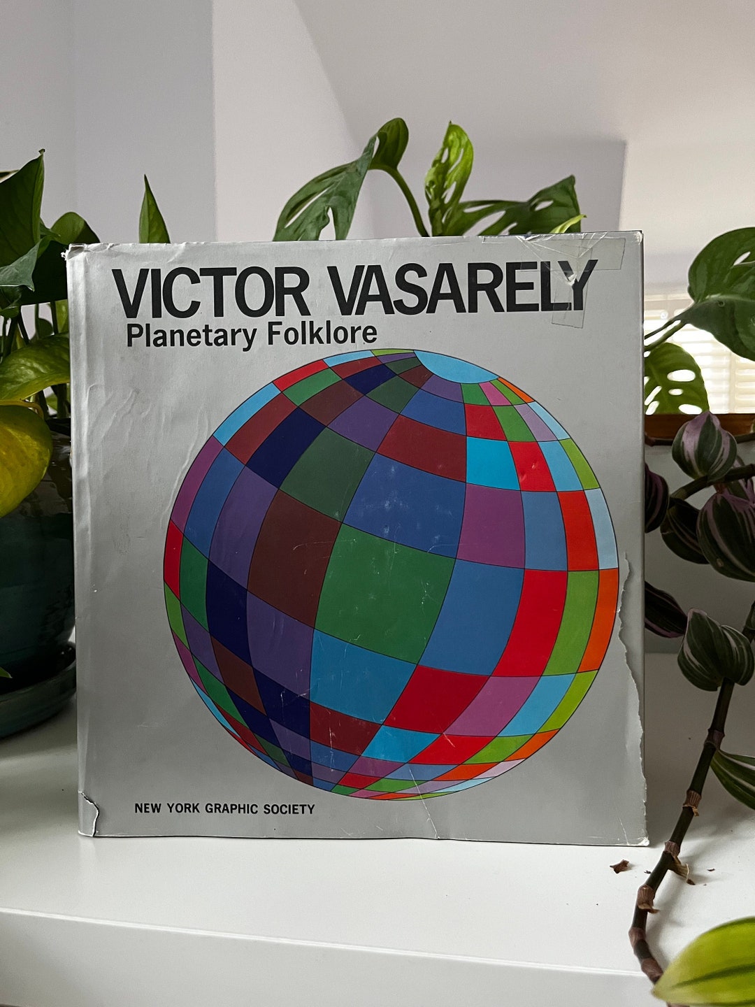 Victor Varsarely: Planetary Folklore. New York Graphic Society. 1973 First Edition Hardcover ...