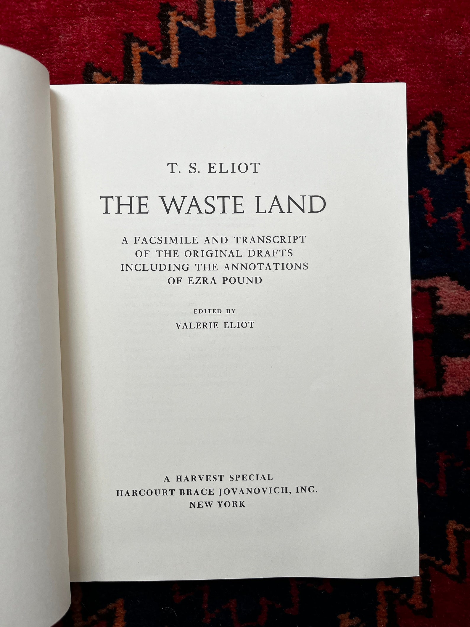 T.S. Eliot, the Waste Land. Facsimile & Transcript of Original Drafts ...