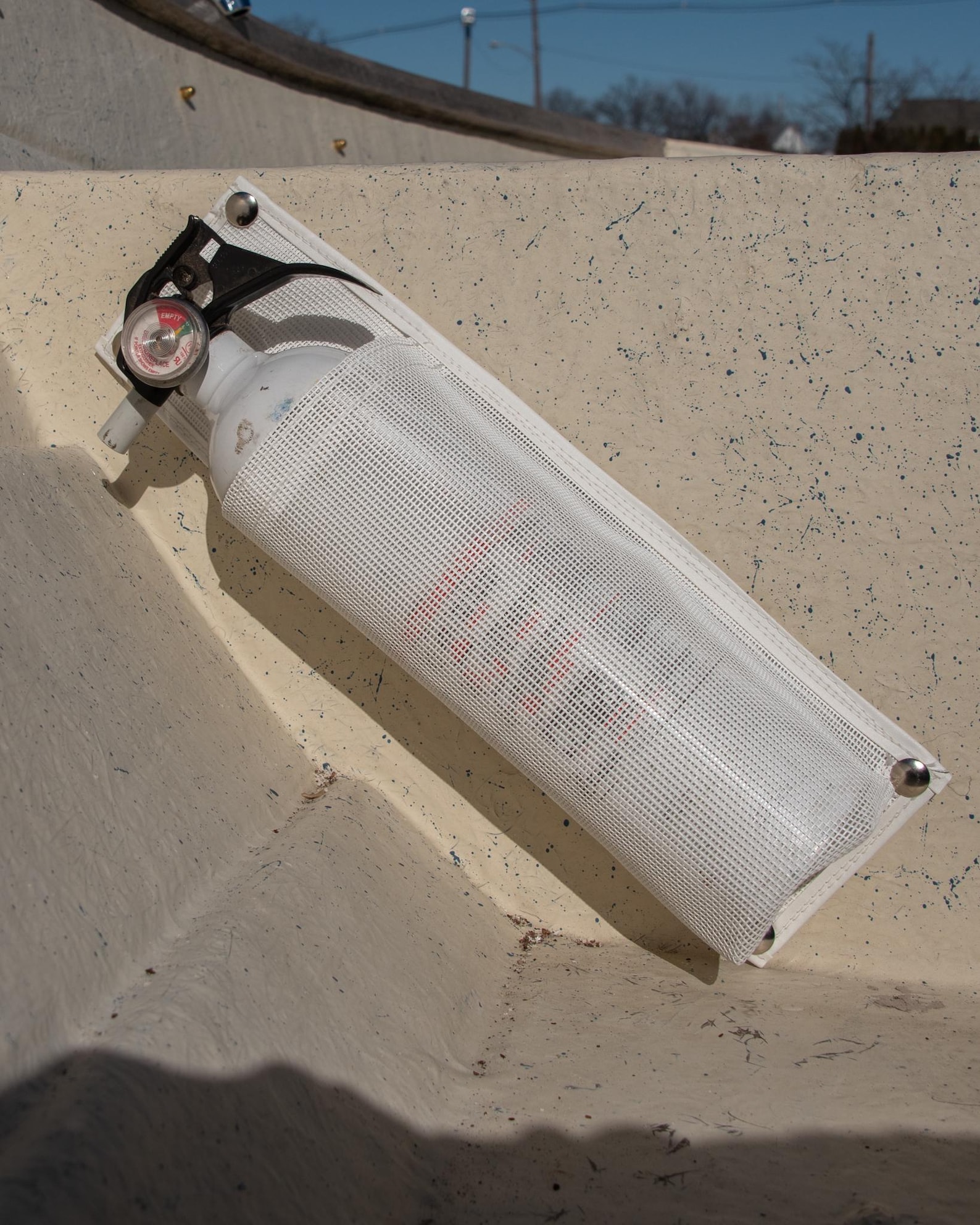 Marine Fire Extinguisher Mount for 4lb. Fire Extinguisher Made of ...