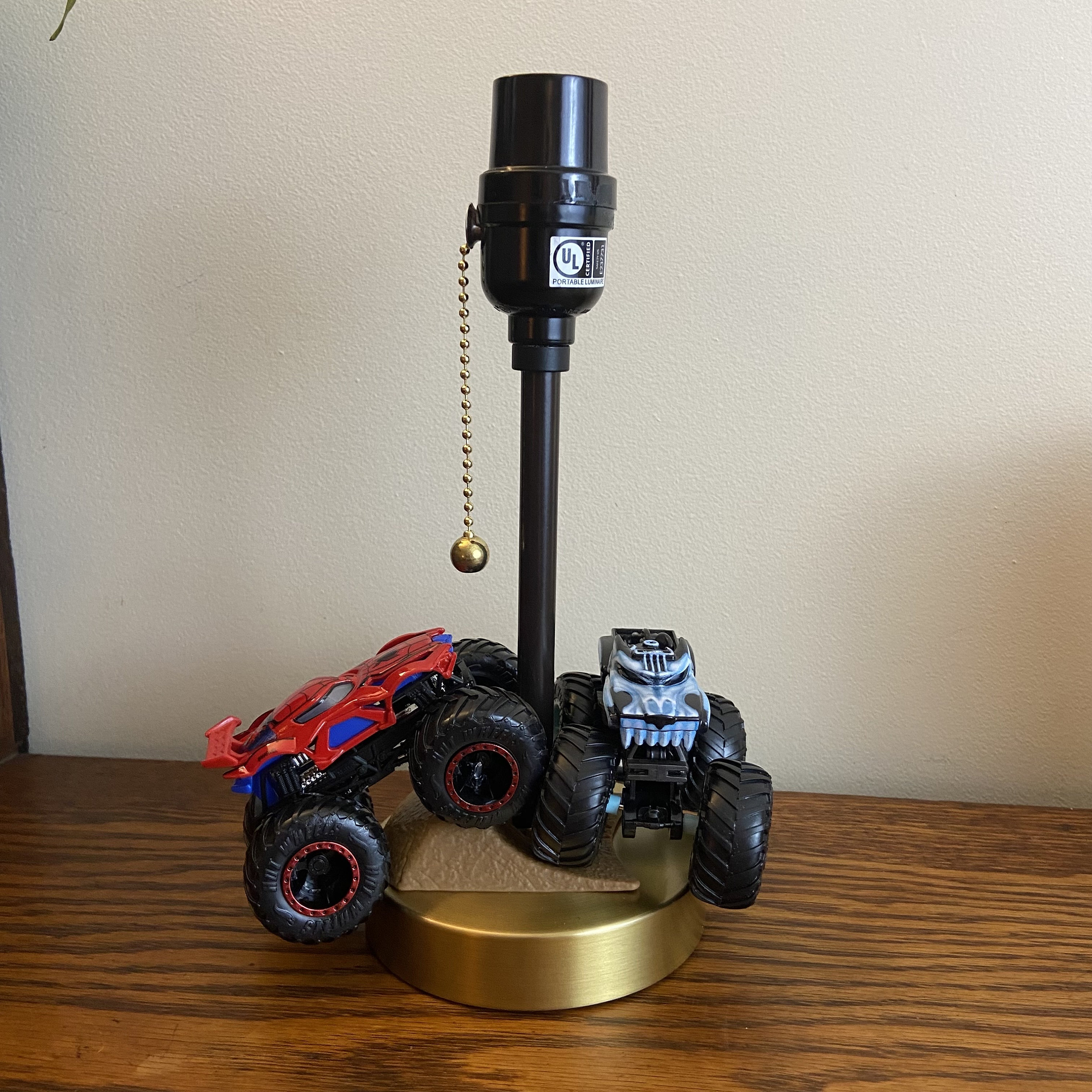 Hot Weiler and Spider Monster Truck Lamp - Etsy