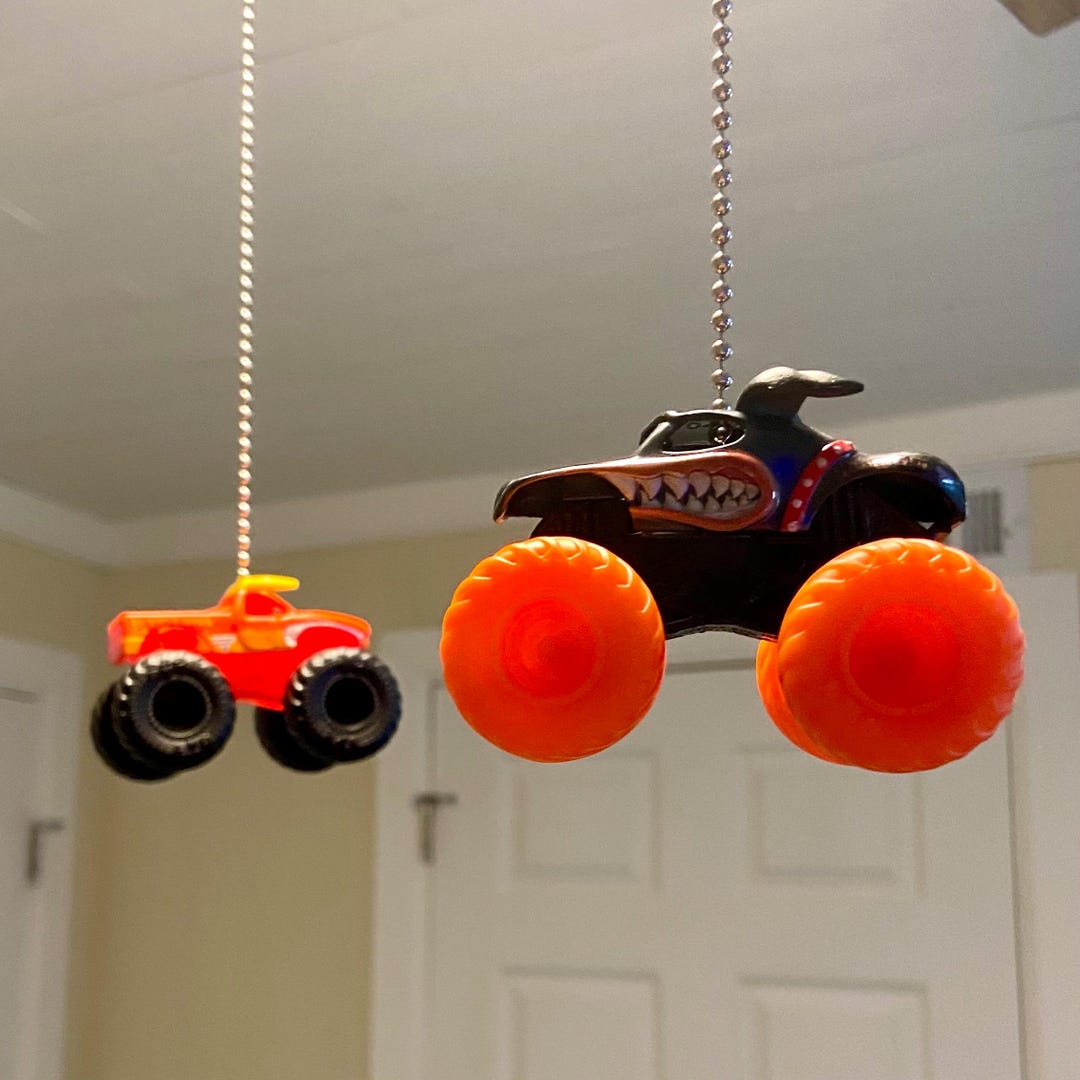 Monster Mutt and El Torro Loco, Fan Pull, Light Chain Pull, Monster ...