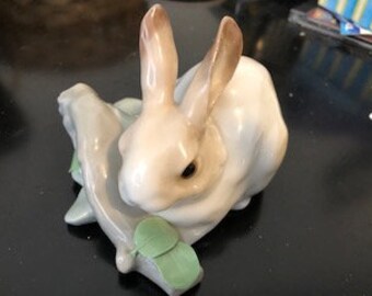 Lladro Daisa Bunny Rabbit Figurine Glossy Porcelain Log - Etsy