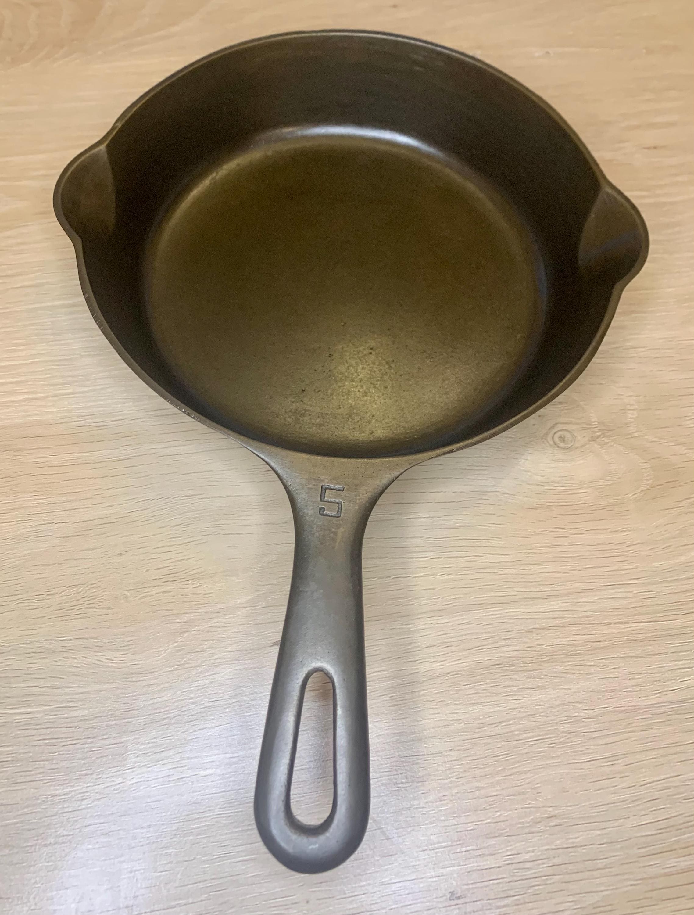 Griswold No. 5 Small Block Logo Grooved Handle Cast Iron Skillet 724A ...