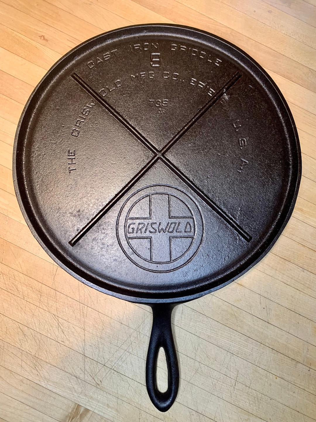 Griswold No. 9 Handled Griddle. Slant Logo EPU 739A - Etsy