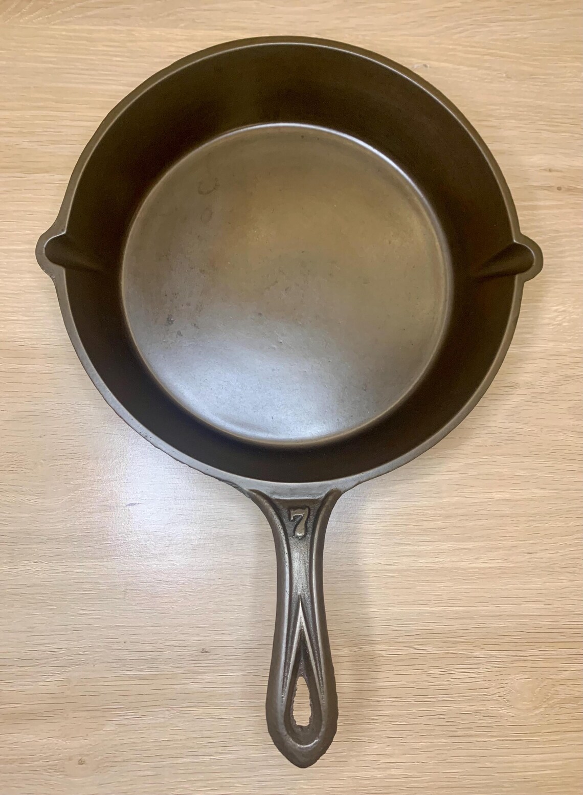 Unknown Fancy Handle No. 7 Gate Mark Cast Iron Skillet - Etsy