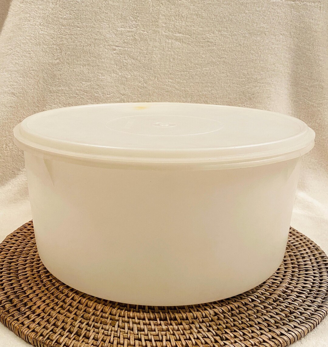 Vintage Tupperware Large Round Bowl With Lid – 12 Cup Capacity - Etsy