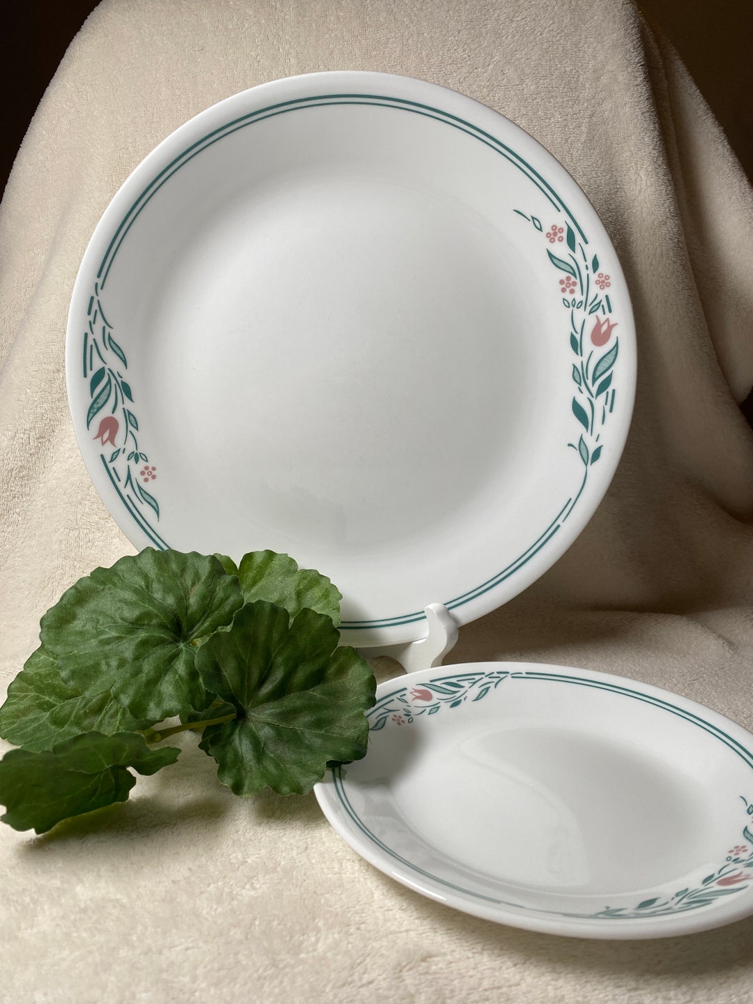 Vintage Corelle Rosemarie Plates - Set of 2 - Etsy