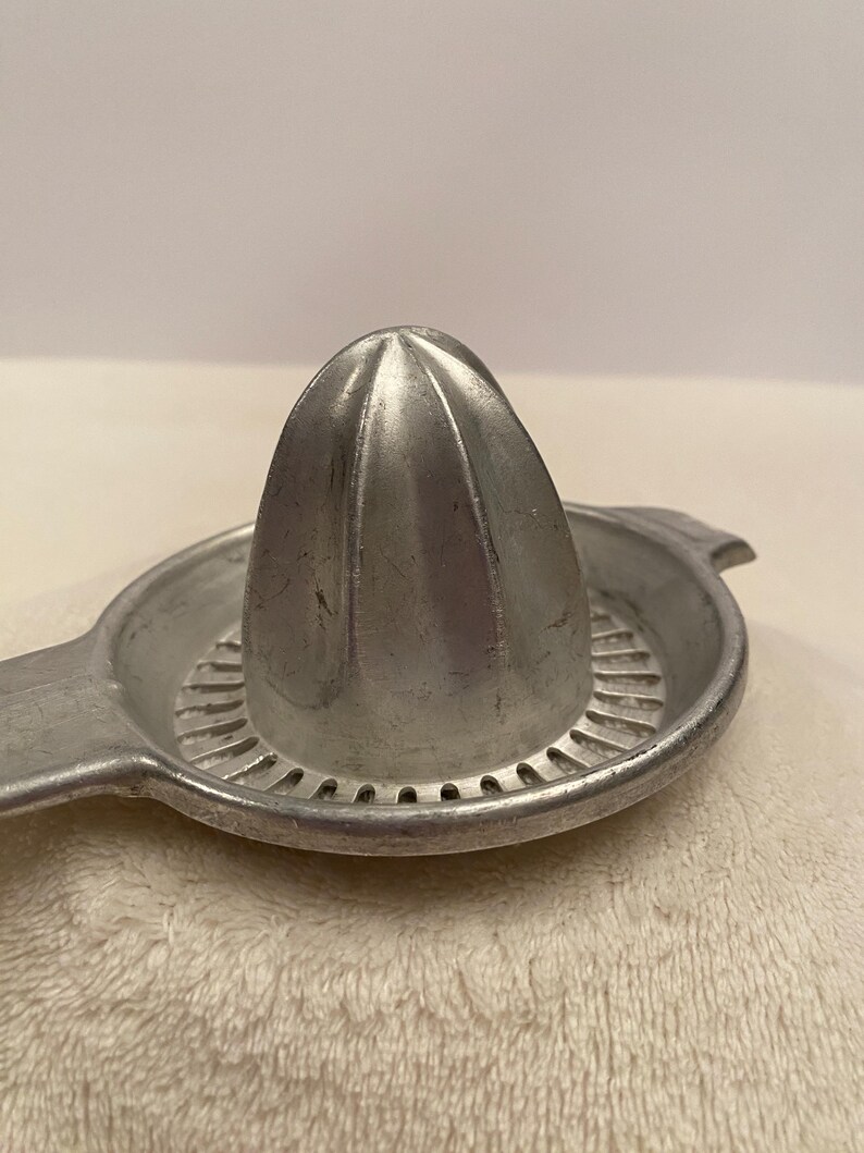 Vintage Aluminum Citrus Juicer - Etsy