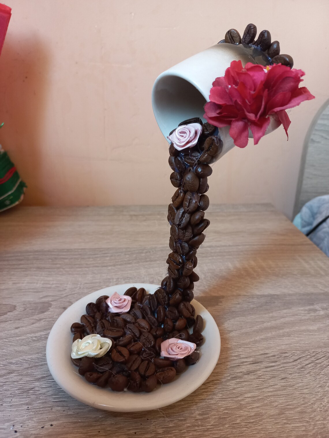 Levitating Coffee Bean Waterfall - Ceramic Magic Cup - Etsy