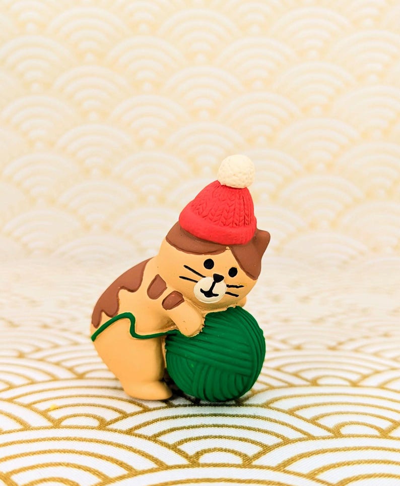 Kawaii Japanese Cat Figurine – Lucky Desk Decor, Gift From Japan - Etsy ...