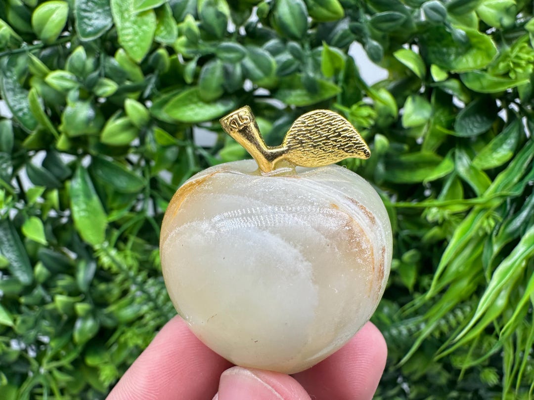 Handcrafted Marbled Onyx Apple Sculpture: Natural Stone Decor - Etsy