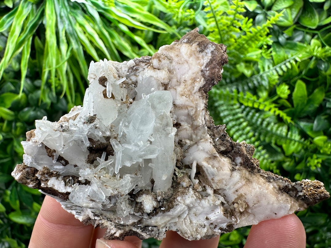 Stunning Quartz Whit Chlorite on Rhodochrosite Covered Whit Siderite ...