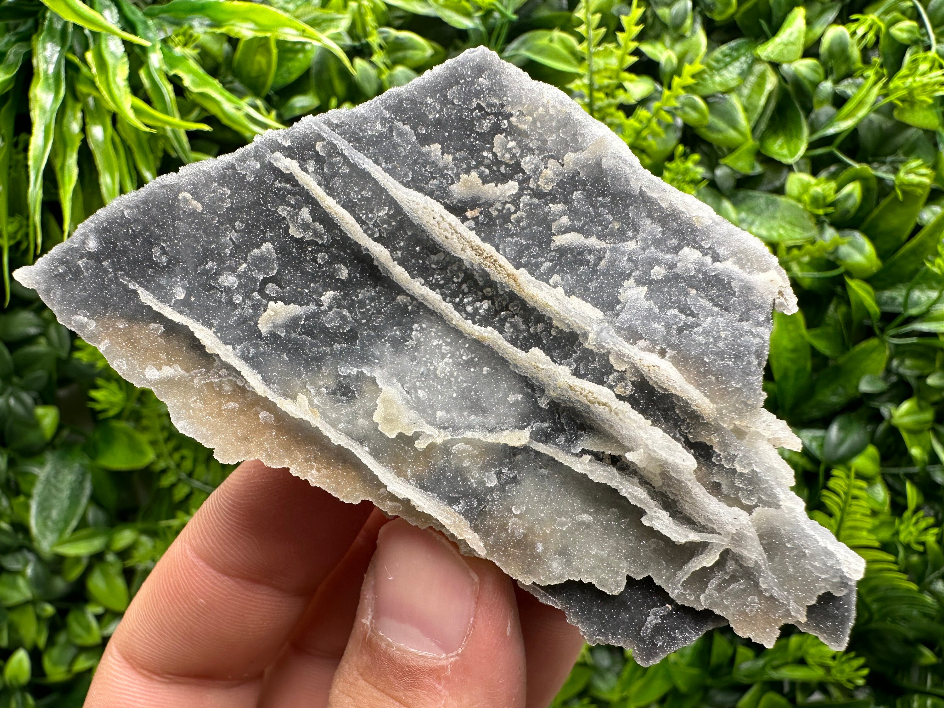 Aesthetic Quartz Chalcedony Inclusions Chlorite Natural Minerals / Deep ...