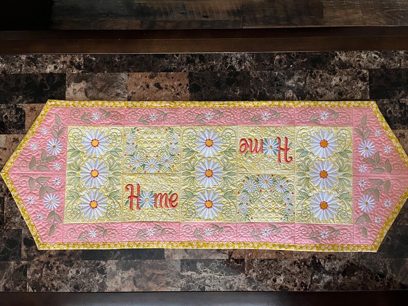 Daisy Table Runner. Handmade Embroidered Quilted. - Etsy