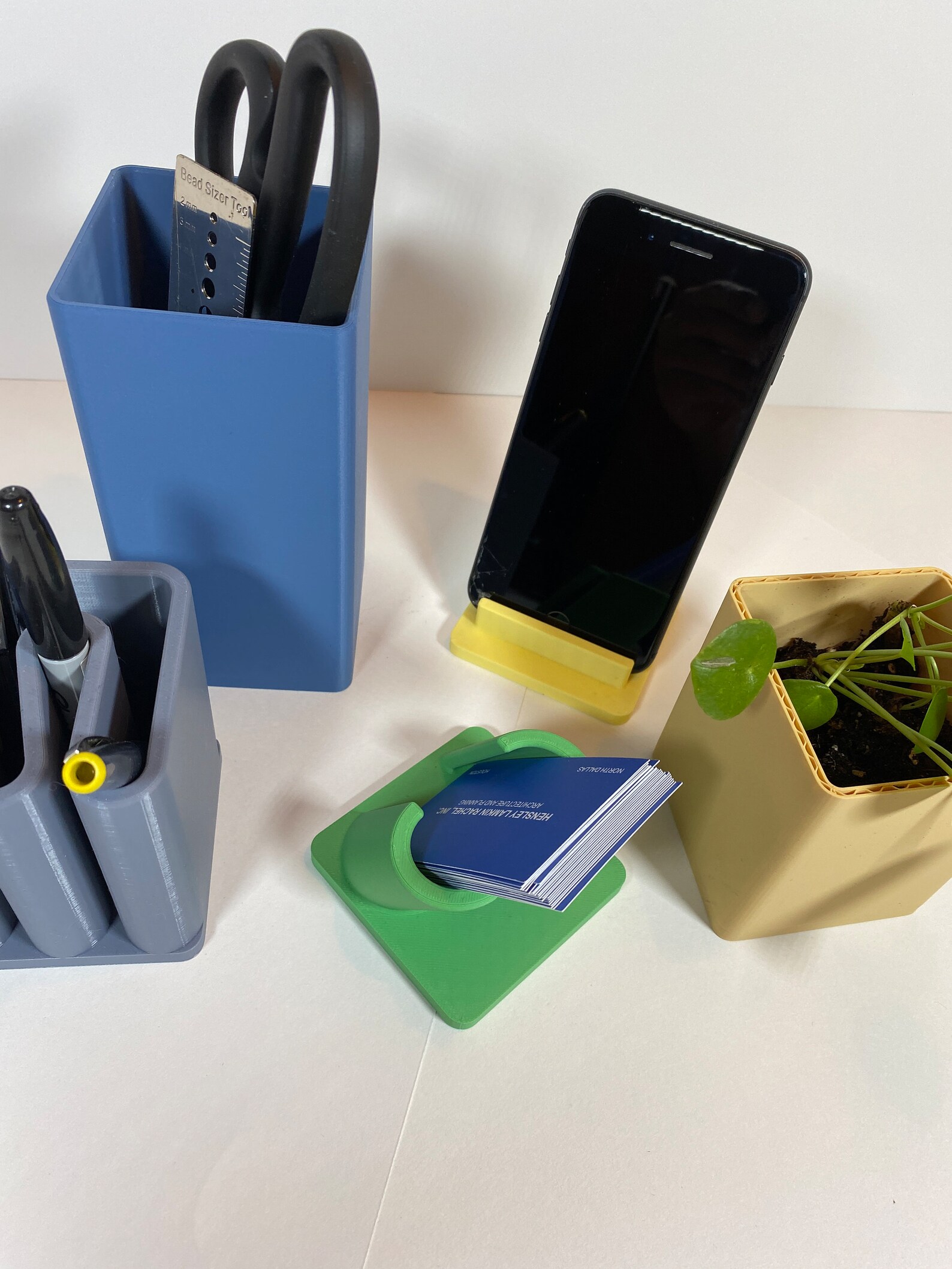 Desk Organizer STL File Cell Phone Holder Pen Holder Multifunctional 3D ...