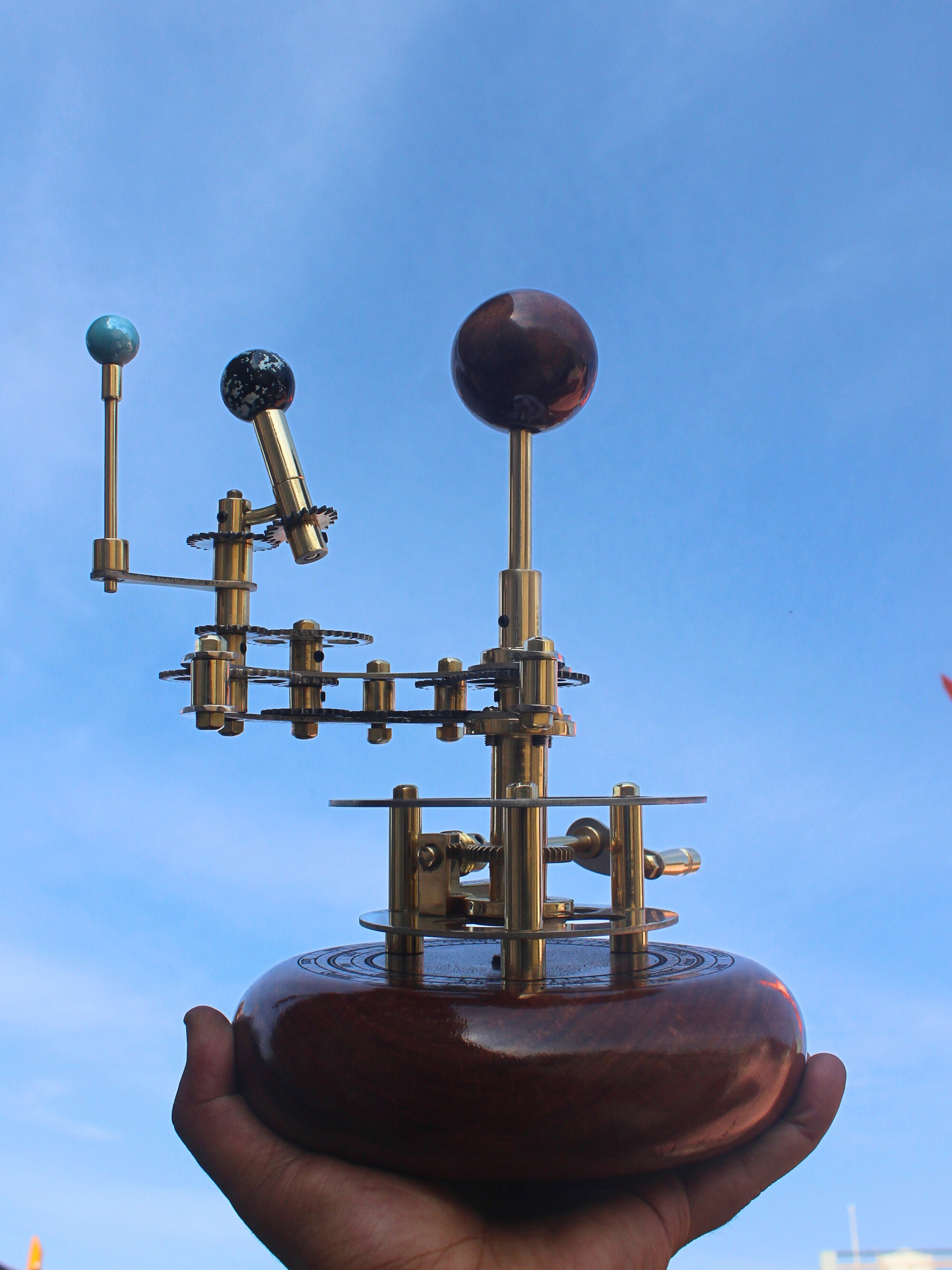 Orrery, Book Shelves Home Décor Solar System Model Perfect House ...