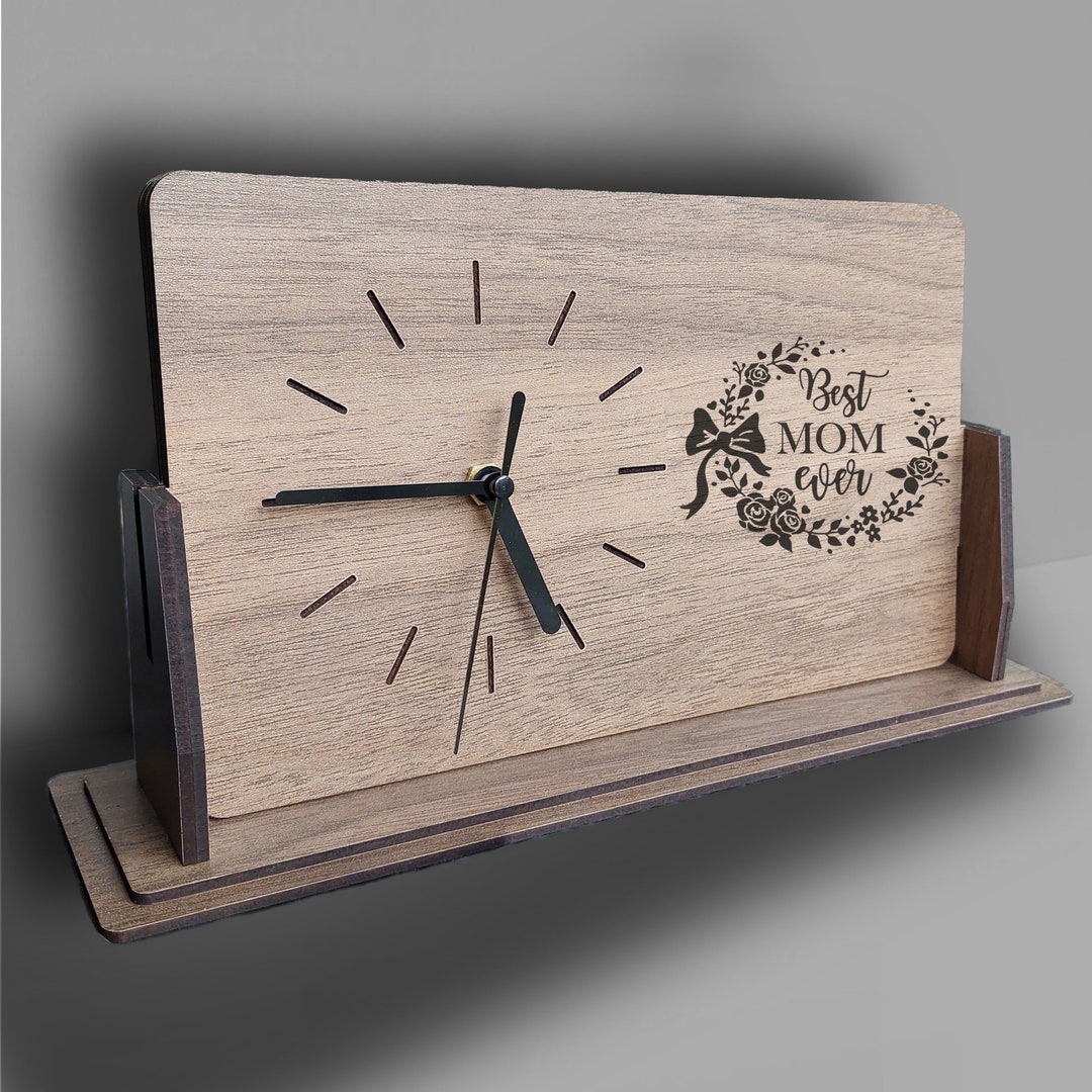 WOODEN DESK CLOCK for Mum, Custom Desk Clock for Best Mom Ever ...