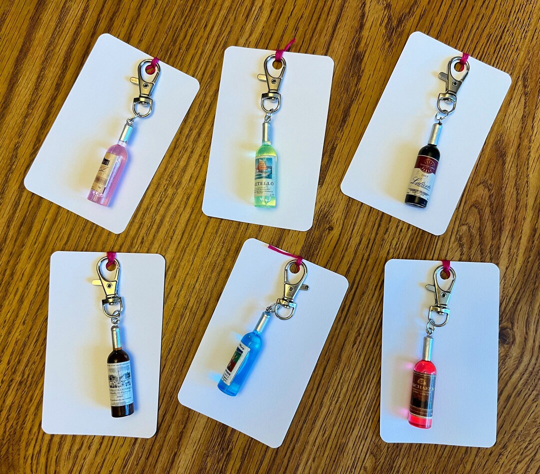 Resin Alcohol Bottle Keychain: Custom Drink Keychain - Etsy