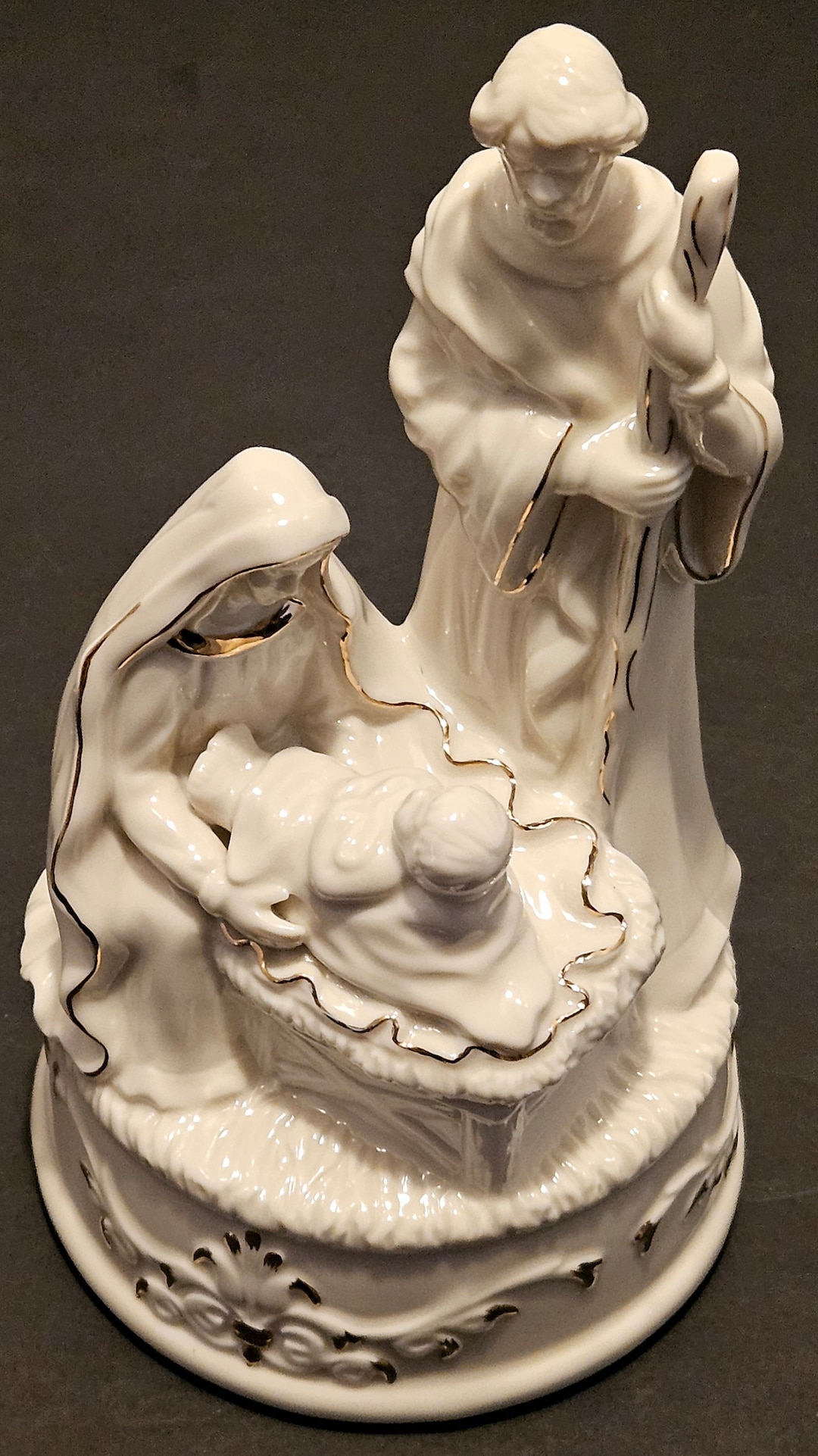 Mikasa Musical Nativity, Plays Silent Night Excellent Condition - Etsy