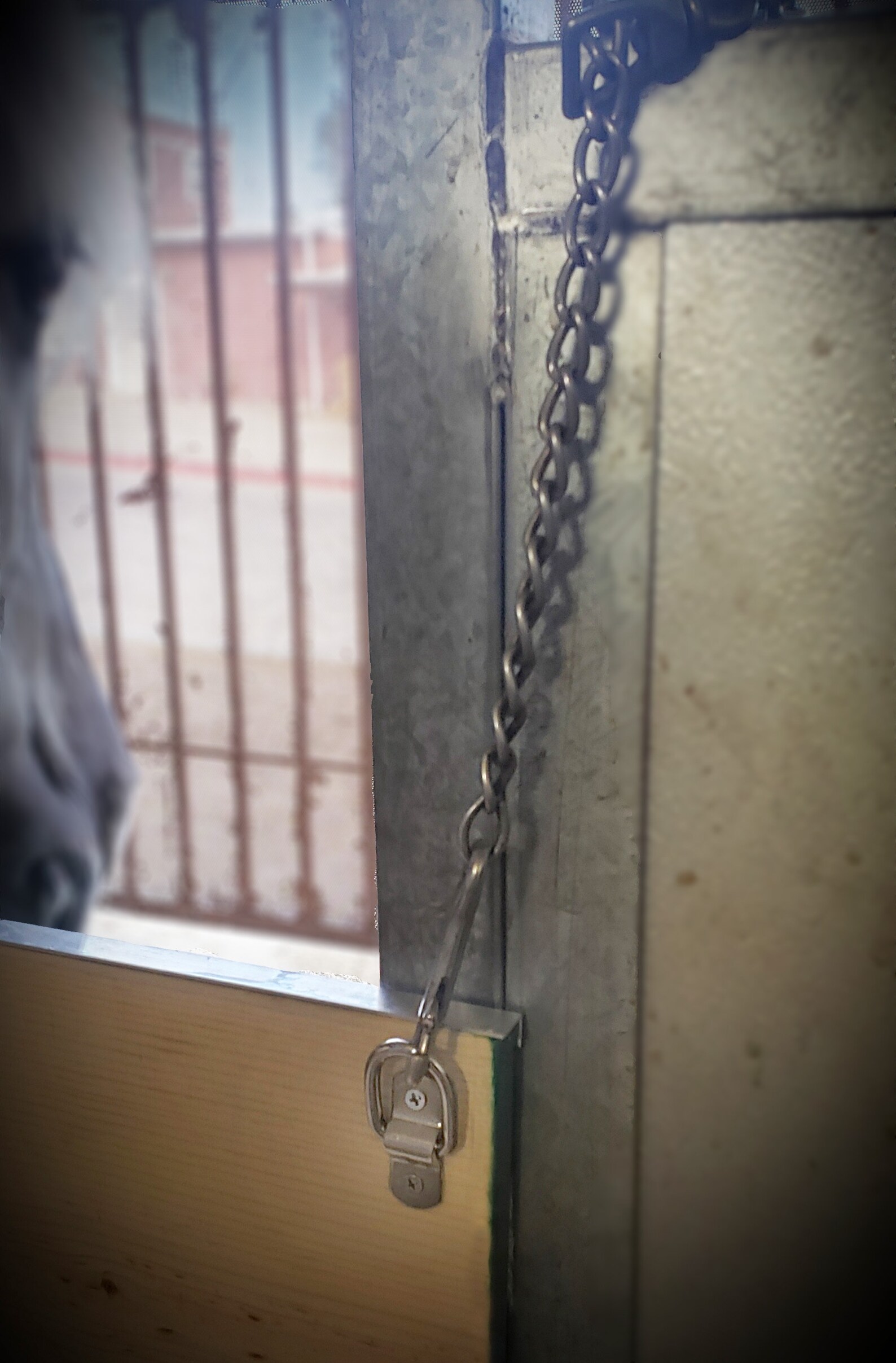 Horse Stall Guard No Permanent Hardware for Metal Stalls Sturdy Wood ...